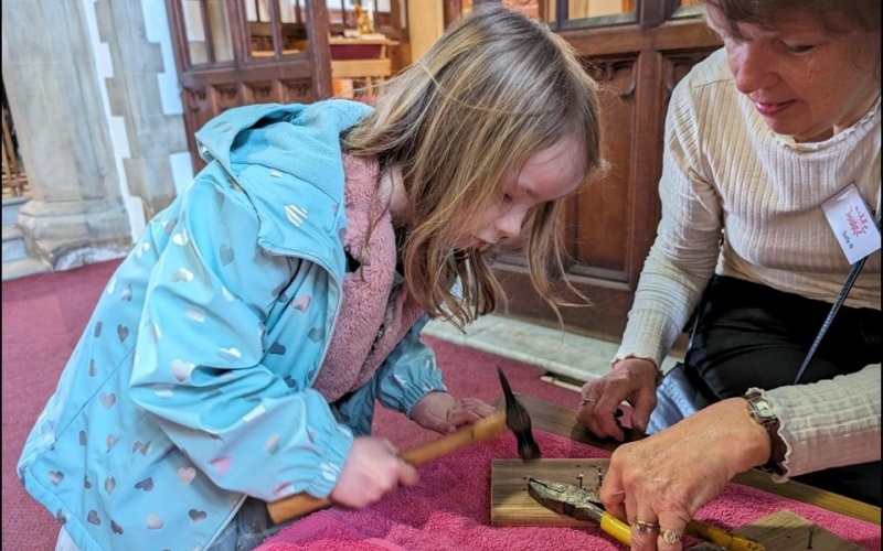 Holy Trinity with St John's Penge : Messy Easter